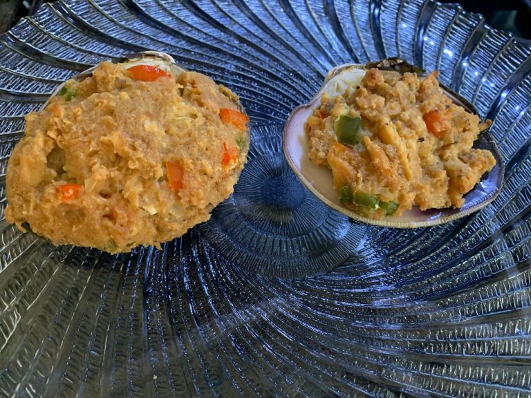 New England Bucket List: Catch Quahogs and Make Stuffies! - The Daily ...